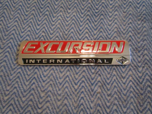 FORD EXCURSION INTERNATIONAL FRONT FENDER OR REAR HATCH BODY EMBLEM ...