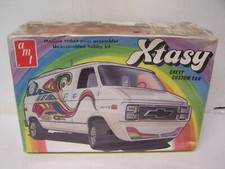 AMT Xtasy Chevy Custom Van 1/25 T401 Model Kit for sale online | eBay