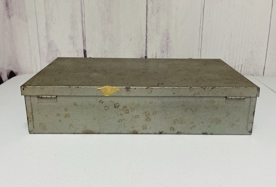 Vintage Metal Slide Storage Case With 83 Square Glass Slides Brumberger ...