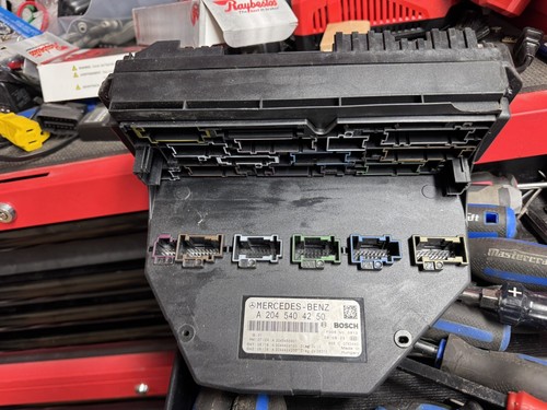 OEM MERCEDES-BENZ W204 C63 C CLASS 2008-11 FRONT FUSE RELAY BOX ...