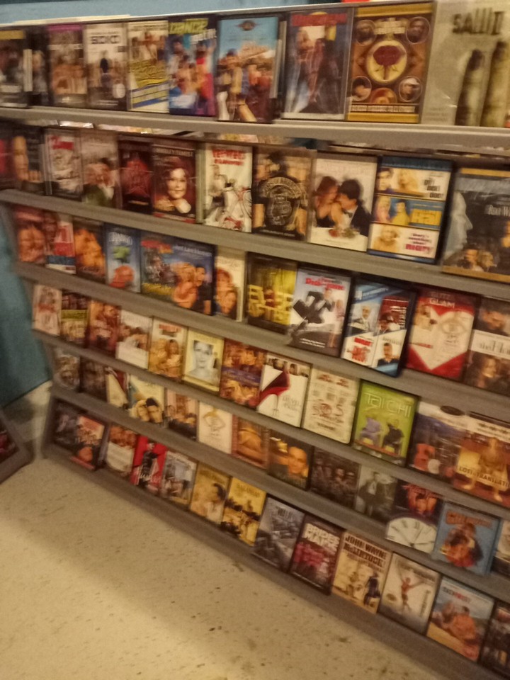 Lot Of 70+ Random DVDs W Cases Resale Wholesale Box Lot Flea Market ...