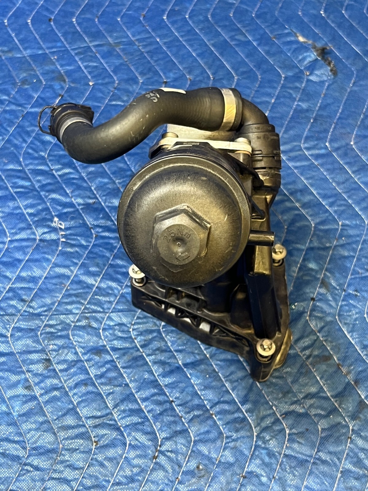 🚘 BMW F36 F30 F22 G30 G01 G02 B46 ENGINE OIL FILTER HOUSING HEAT ...