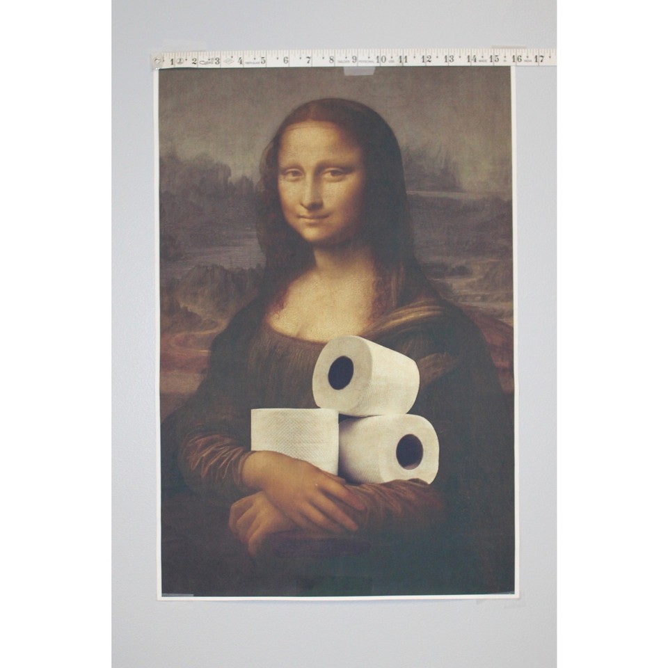 2 Mona Lisa Funny Bathroom Poster Pinching Nose Toilet Paper Classic ...