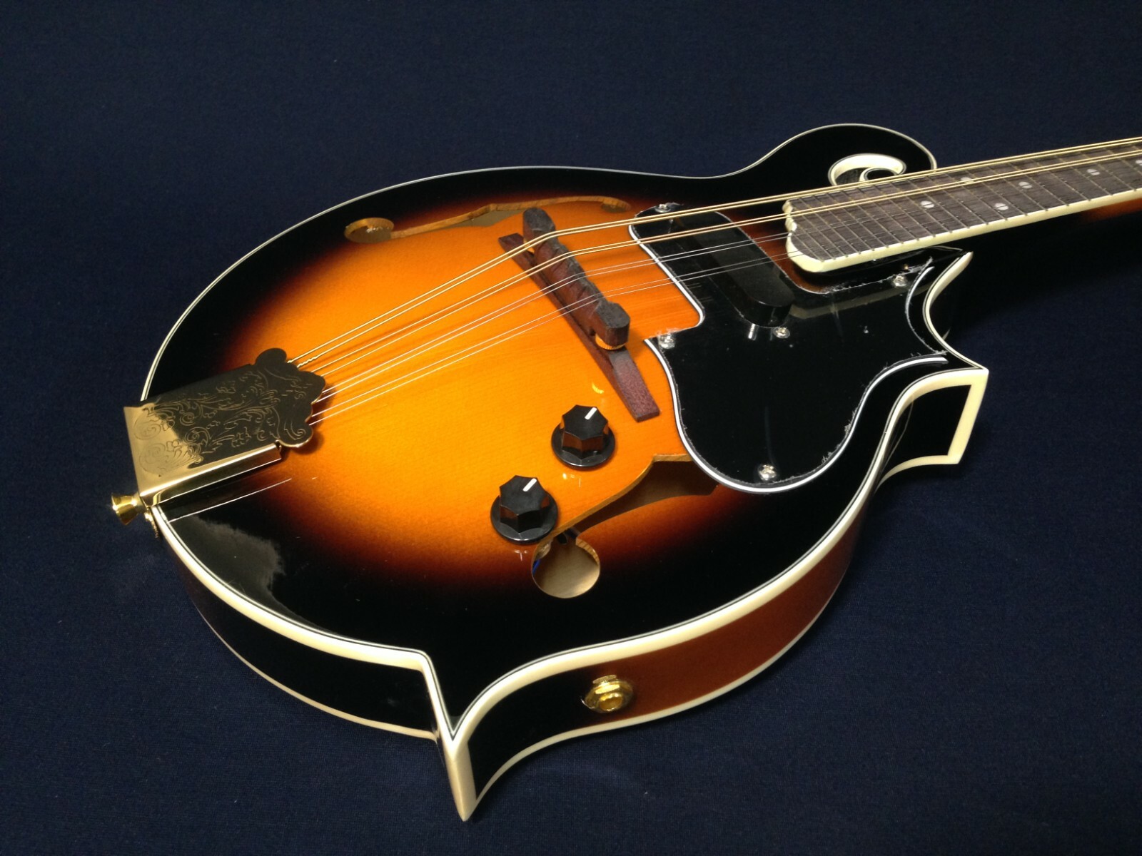 Caraya F-Shape Electric Mandolin,EQ, F-holes, Sunburst +Free Gig Bag ...