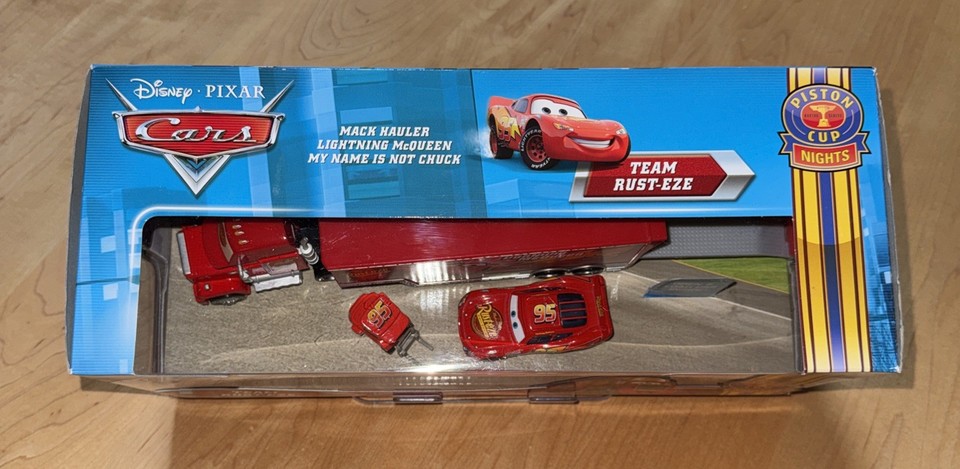 Disney Pixar Cars Race-o-Rama Team McQueen Hauler Rust-Eze Mack Mattel ...