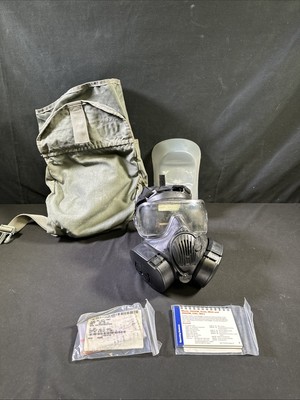 M50 Gas Mask W/ Filters,Carry Bag, Waterproofing Bag & Operator Cards ...