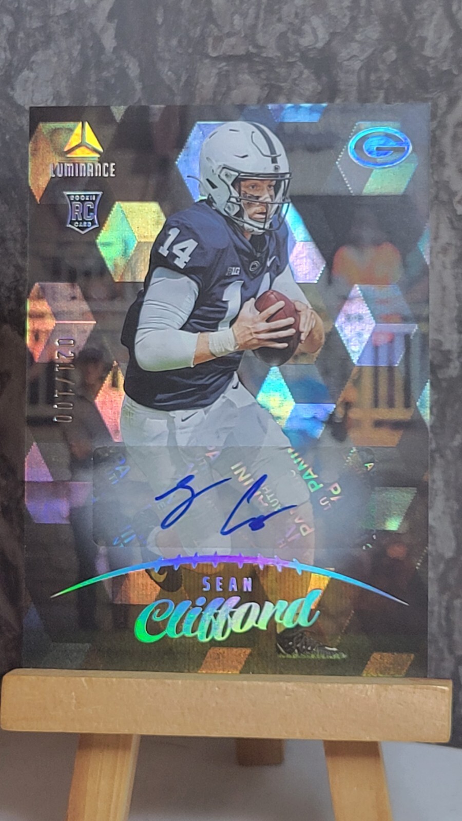 2023+Panini+Luminance+-+Rookie+Gold+Autographs+%23138+Sean+Clifford+ ...