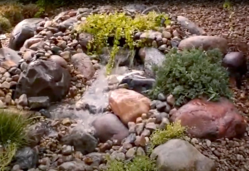 Pondbuilder PB1373 Mini Cascade Pondless Waterfall Kit w/Spillway-water ...