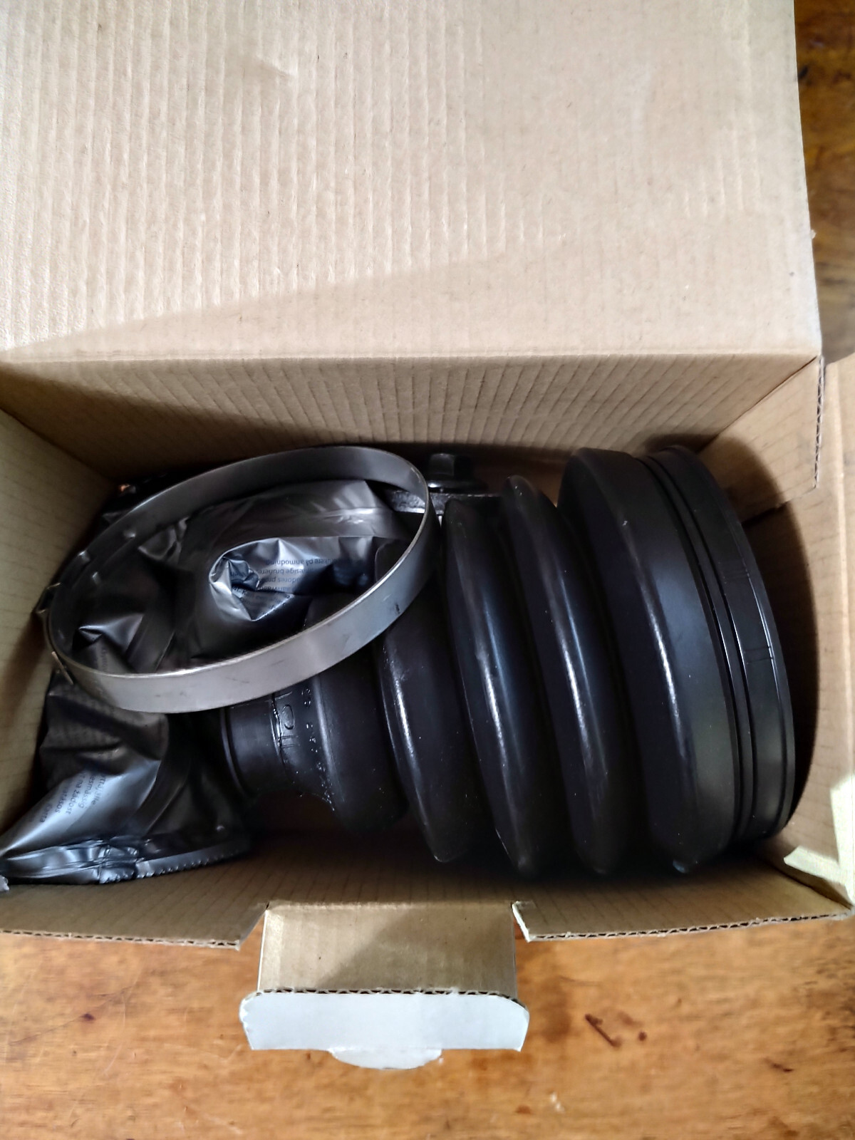 New (Volvo) GKN Drivetech CV Joint Boot Kit Front Outer (303421 ...