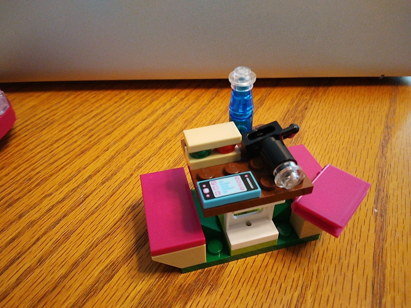 41013 LEGO Complete Friends Emma's Sports Car 100% Complete w/minifig ...