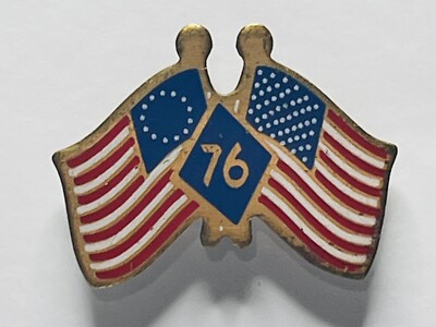1976 VINTAGE United States Bi-Centennial Double Flag Lapel Pin Spirit ...