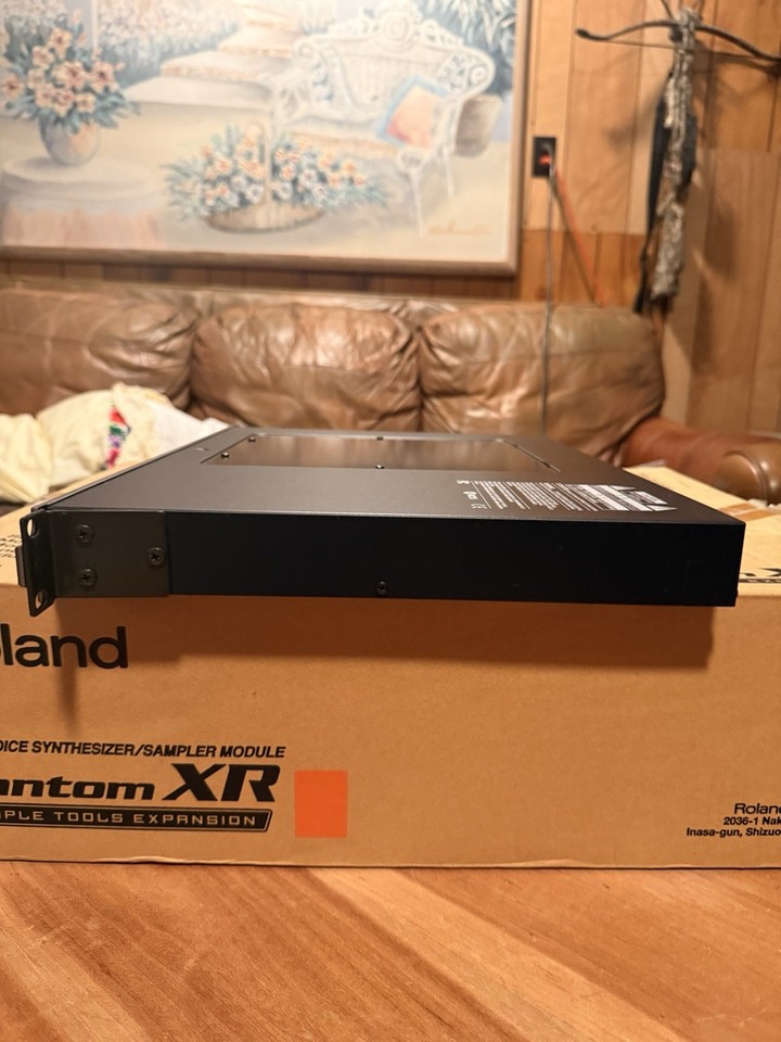 Roland Fantom-XR Sound Module 1U Tack Mount Synthesizer With Box | eBay