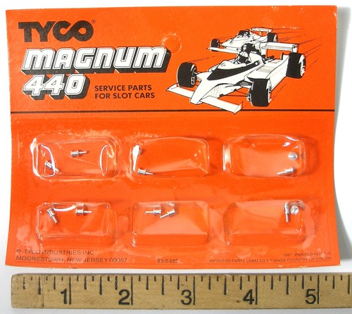 12 TYCO 440 Magnum 440-X2 HO Slot Car Chassis SHORT ALUMINUM GUIDE PINS ...