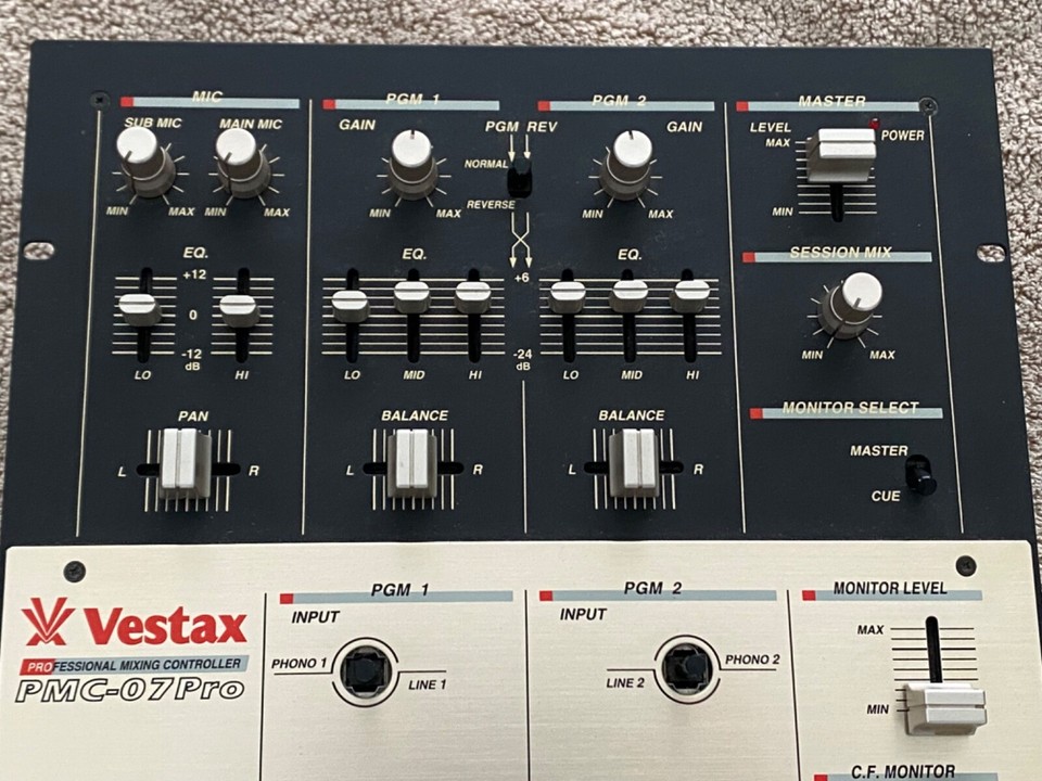 VESTAX 07 PRO DJ MIXER "FIRST PRESS" W/SLIDE FADERS NM 100% ORIG BOX ...
