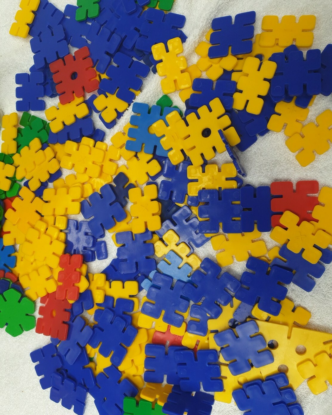 500+ pieces! Daisy Disc's OCTONS Dis-Kit Interlocking Building block ...