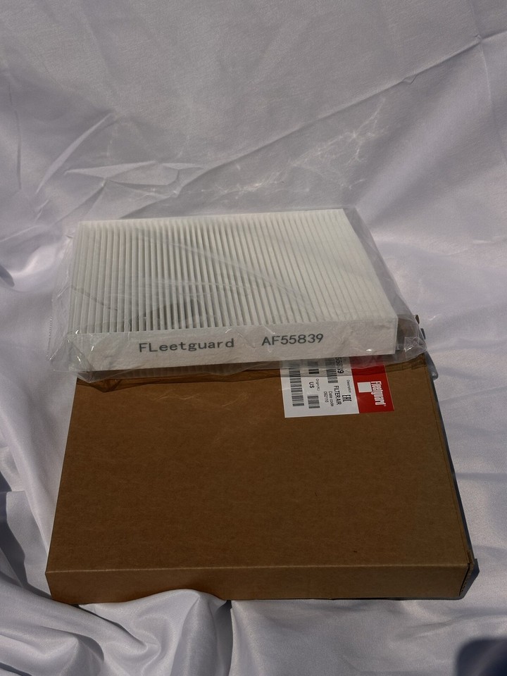 (1) NEW GENUINE FLEETGUARD AF55839 CABIN AIR FILTER | eBay