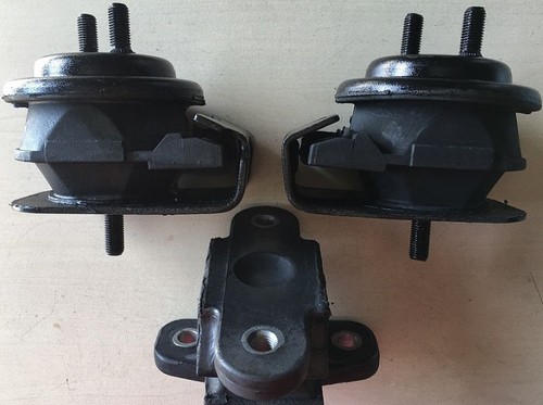 3pcSet Motor Mounts Fit 1999 - 2003 Chevy Tracker 2.0L Automatic ...