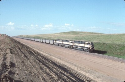 BN 9402 SD-70MAC COAL CK WY (BURLINGTON NORTHERN) ORIGINAL SLIDE 06-05 ...
