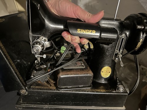 Vintage Singer Sewing Machine | eBay