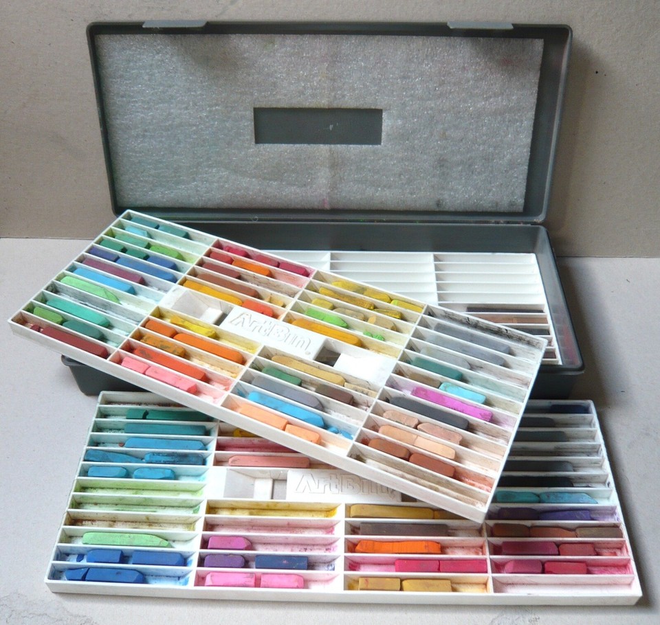 ART BIN - 3 TRAYS / WITH PASTELS | eBay UK