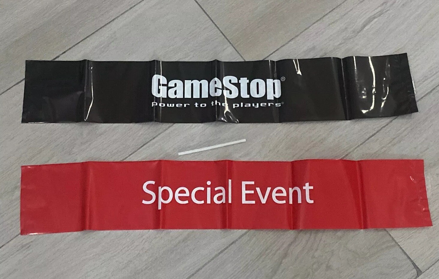 1 Set GameStop Store promo Inflatable Airstick Clapper Clapping Stick ...