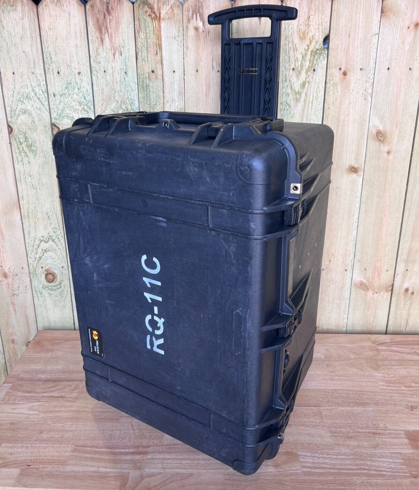 Pelican 1660 Protector Case Black Rolling Waterproof W/ Foam & Divider ...