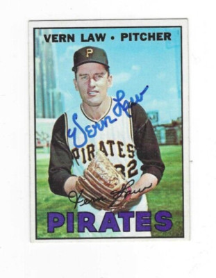 Autographed Signed VERN LAW Pittsburgh Pirates 1967 Topps Card #351 - w ...