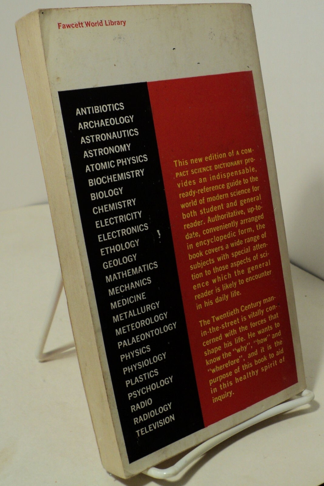 A Compact Science Dictionary edited by G E Speck - Fawcett R260 - 1965 ...