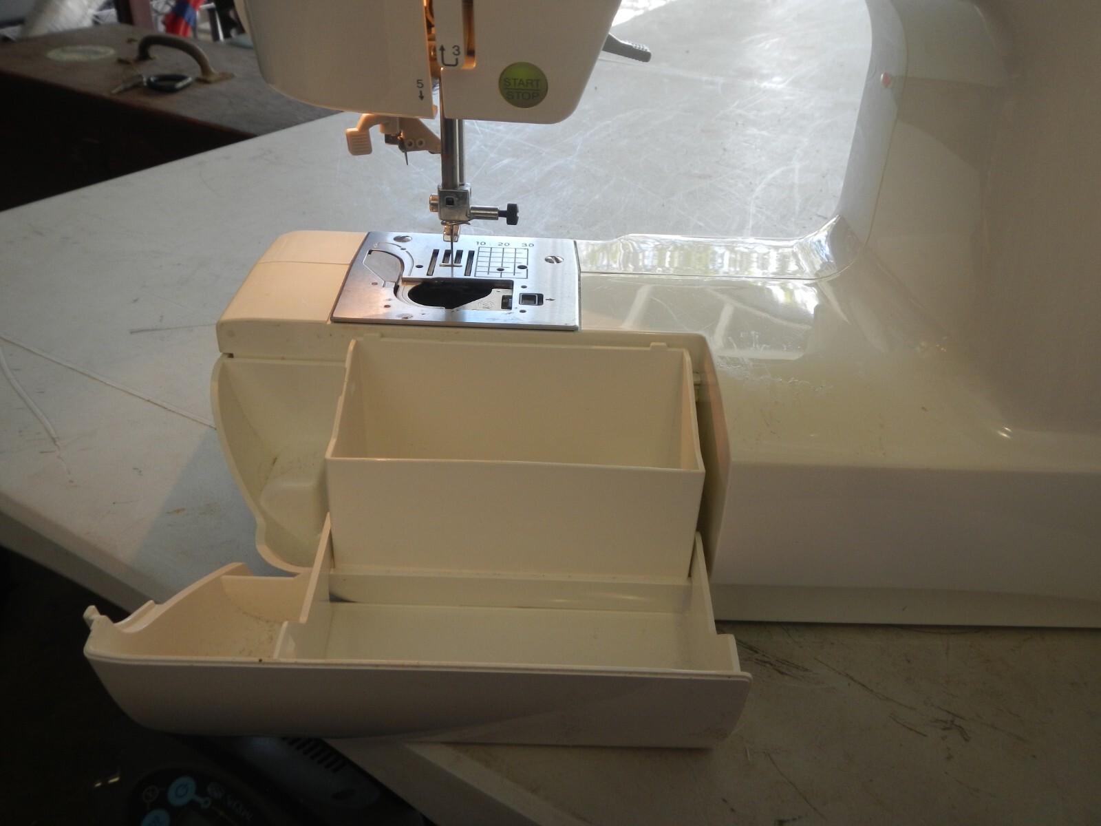 Baby Lock Pro Line BL6800 Sewing Machine - Looks & Works Great NO Foot ...