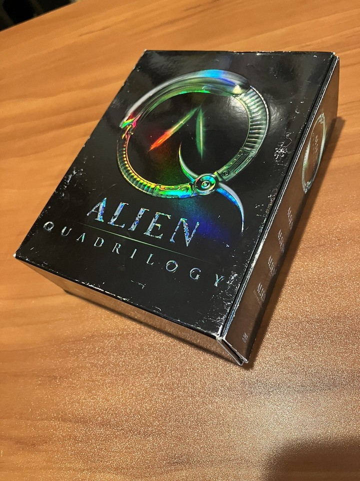 ALIEN QUADRILOGY DVD 4-Film 9-Disc Collector's Box Set Includes Many ...