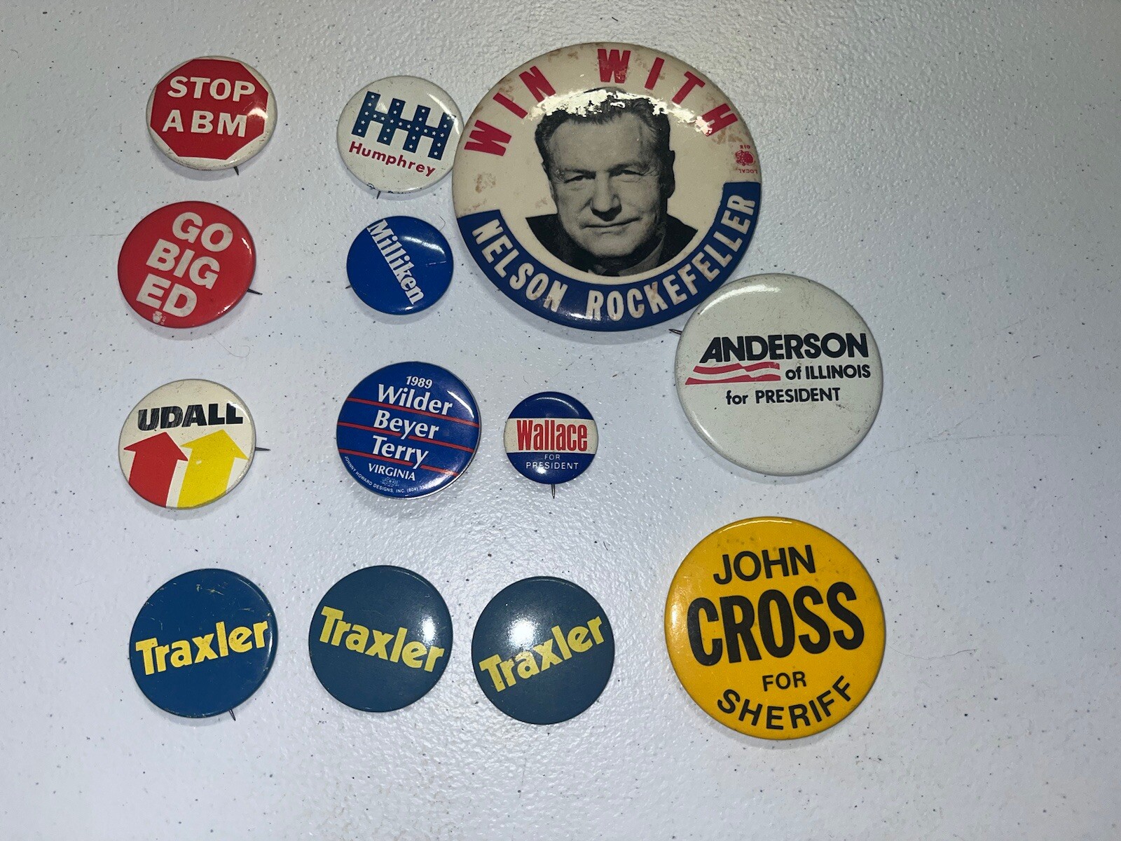 13 Lot Political Pins Buttons Nelson Rockefeller Wallace Wilder ...