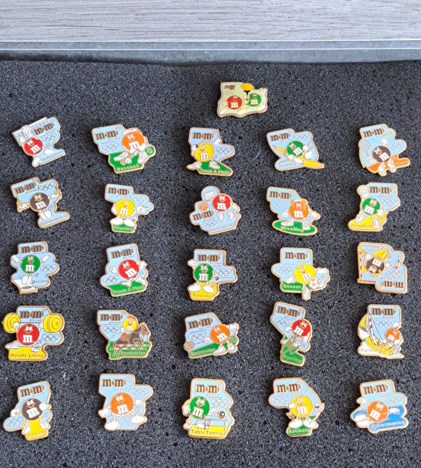 Olympic pin NOC IOC M&M`s 1991 Olympic Summer Games Limited Edition 26 ...