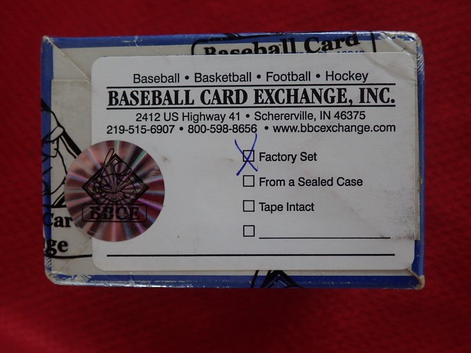 1984 Topps USFL Football 132 Card Complete Factory Set BBCE Wrapped ...