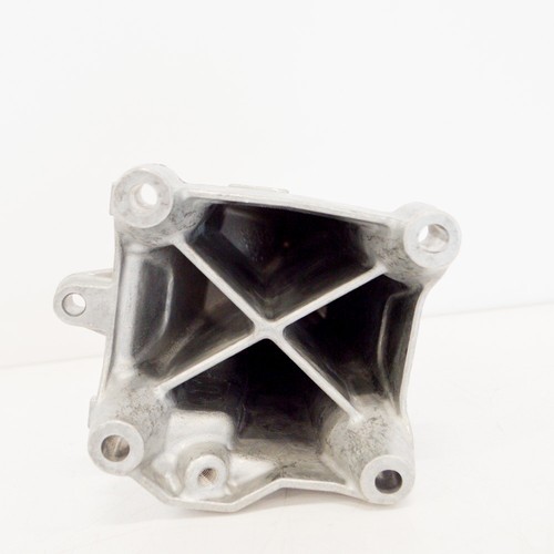 MERCEDES-BENZ C-CLASS W205 LEFT SIDE ENGINE BRACKET A2742234404 2015 15 ...
