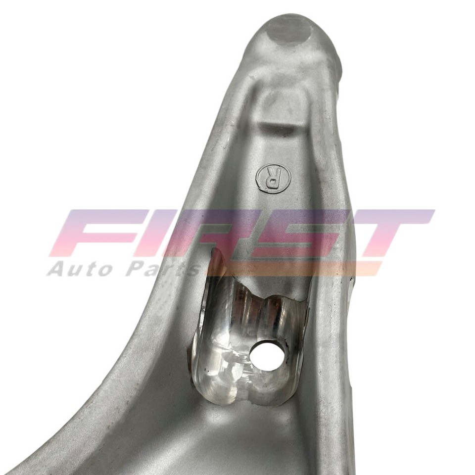 2X Front Lower Left Right Control Arms 670213730 Fit Maserati Levante ...