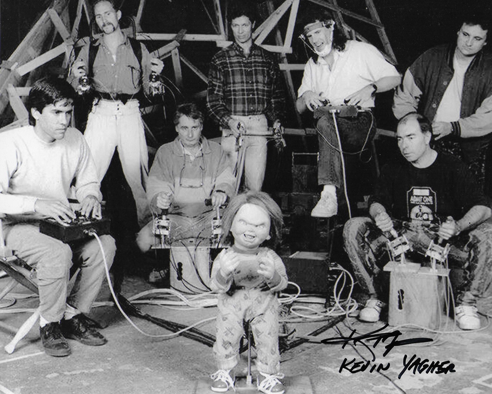 Kevin Yagher Signed 8x10 Photo Childs Play #G657 | eBay