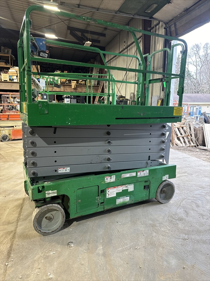 2016 Genie GS-4047 40' Electric Scissor Lift Man Aerial Platform ...