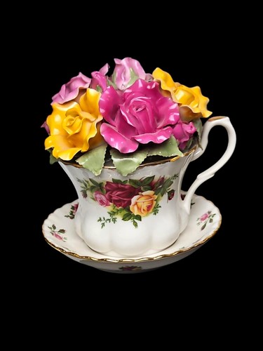 Old Country Roses Teacup Music Box~Plays "Canon in D"~Royal Albert ...
