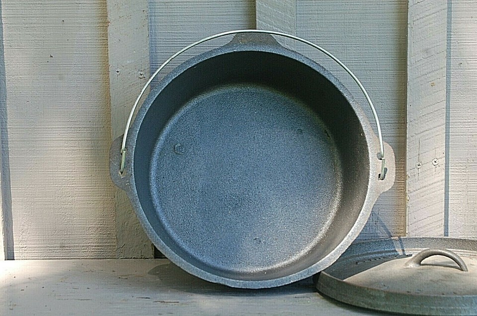 American Outback Cast Iron Camp Dutch Oven w Lid 3 Legs Camping ...