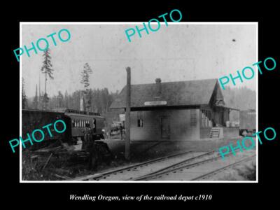 OLD 8x6 HISTORIC PHOTO OF WENDLING OREGON THE RAILROAD DEPOT STATION ...
