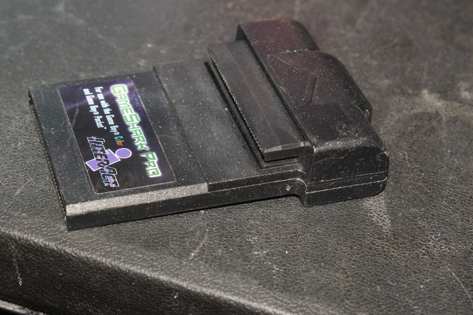 Interact GameShark Pro & GameShark 3.1 (GameBoy Color & GameBoy Pocket ...