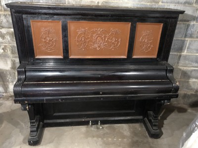 Keyboard - Antique Piano