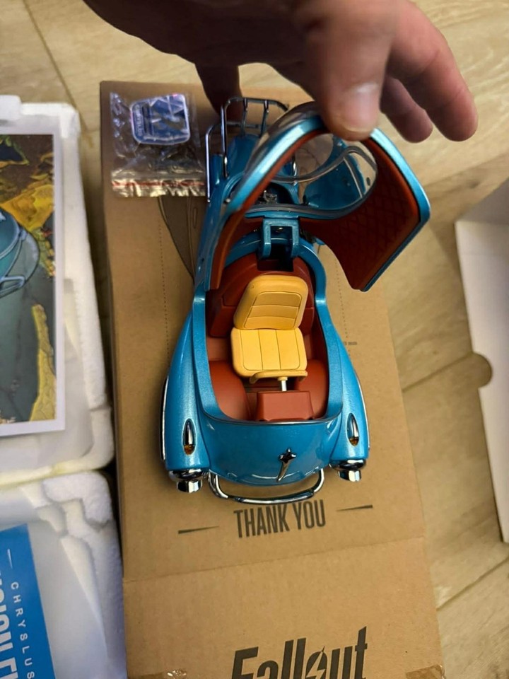 Fallout 4 Standard Blue Chryslus Fusion Flea - The Wand Company 1:18 ...