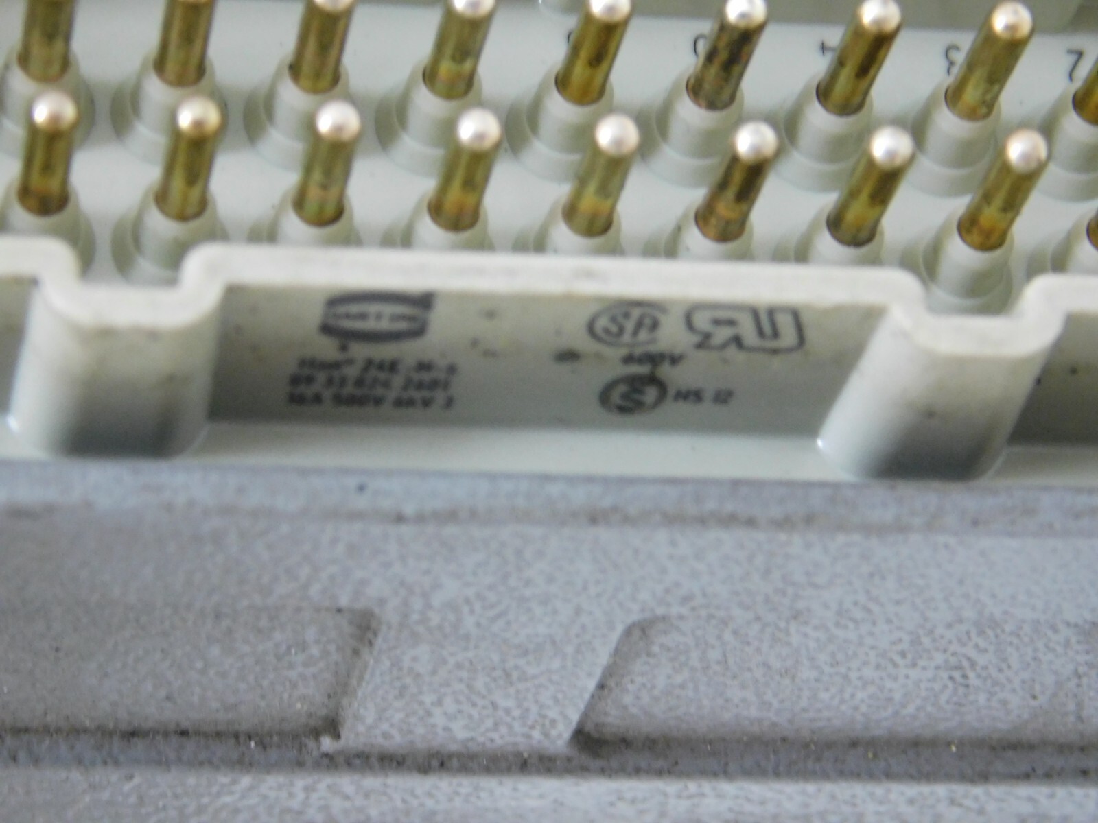 HARTING Han 24E-F-s 09 33 024 2701 13G1. 5+ Fe / Cuni 6x2x0 .5 17.0 MM ...