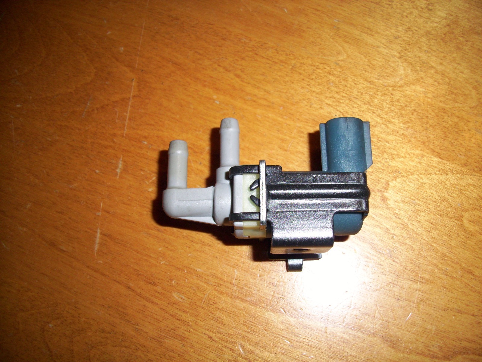 2000-03 TOYOTA CAMRY V6 / SENNA GENUINE VACUUM SWITCH VALVE VSV 90910 ...