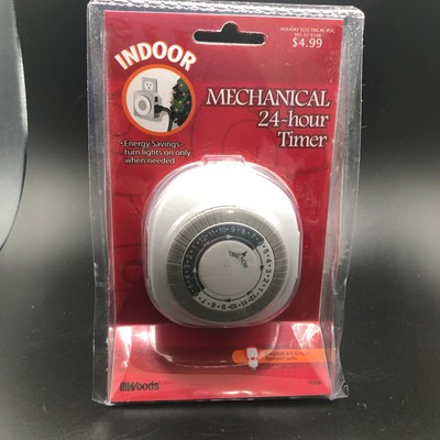 Coleman Cable Indoor 24 Hour Plug In Grounded Daily Mechanical Outlet ...