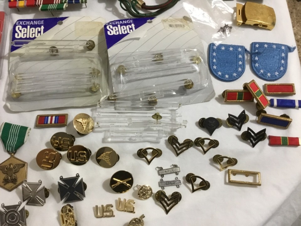 Big Lot Vanguard US Military RIBBON BAR DEVICE Medal PINS | eBay
