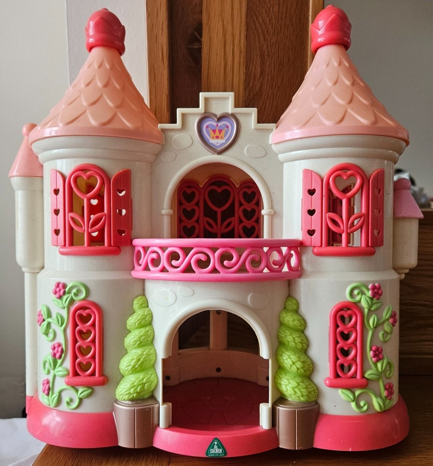 ELC Happyland fairy tale castle, carriage & figures toddler toy playset ...