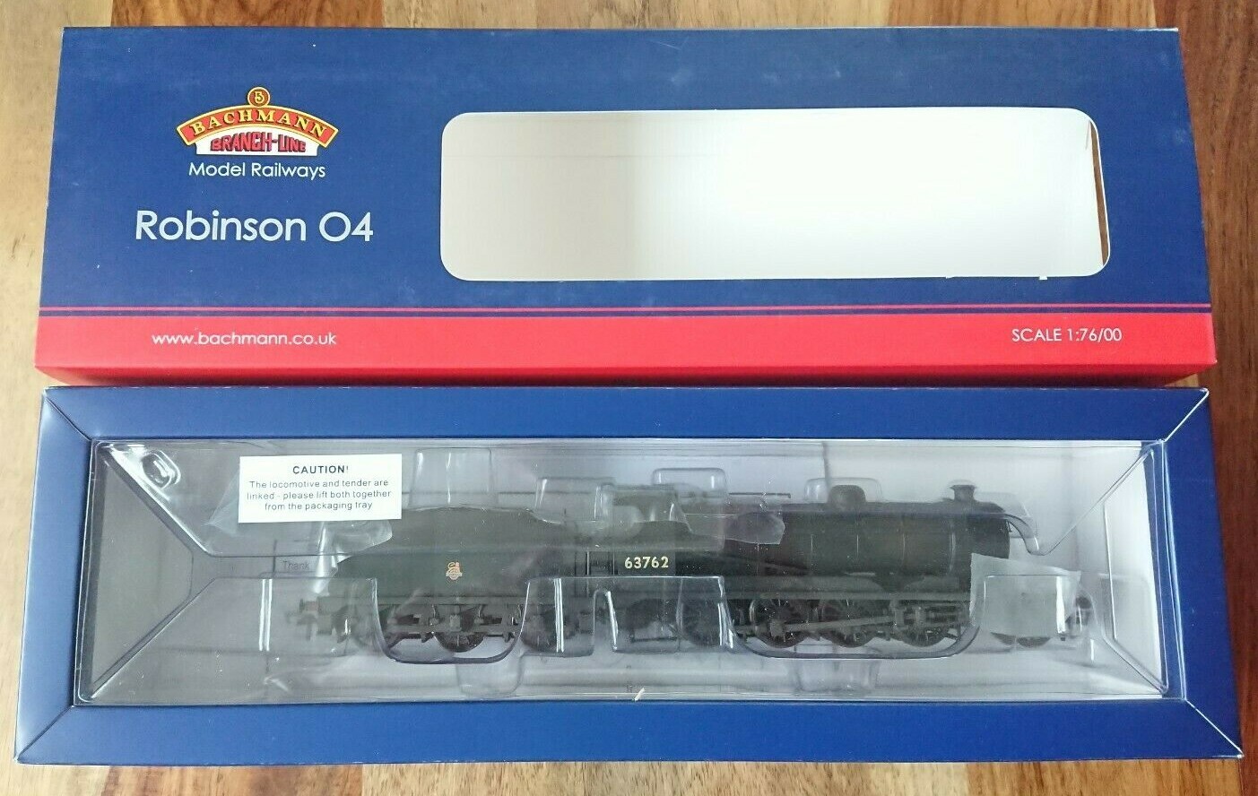Bachmann 31-004a OO Gauge Robinson Class O4 63762 BR Black Early Emblem ...
