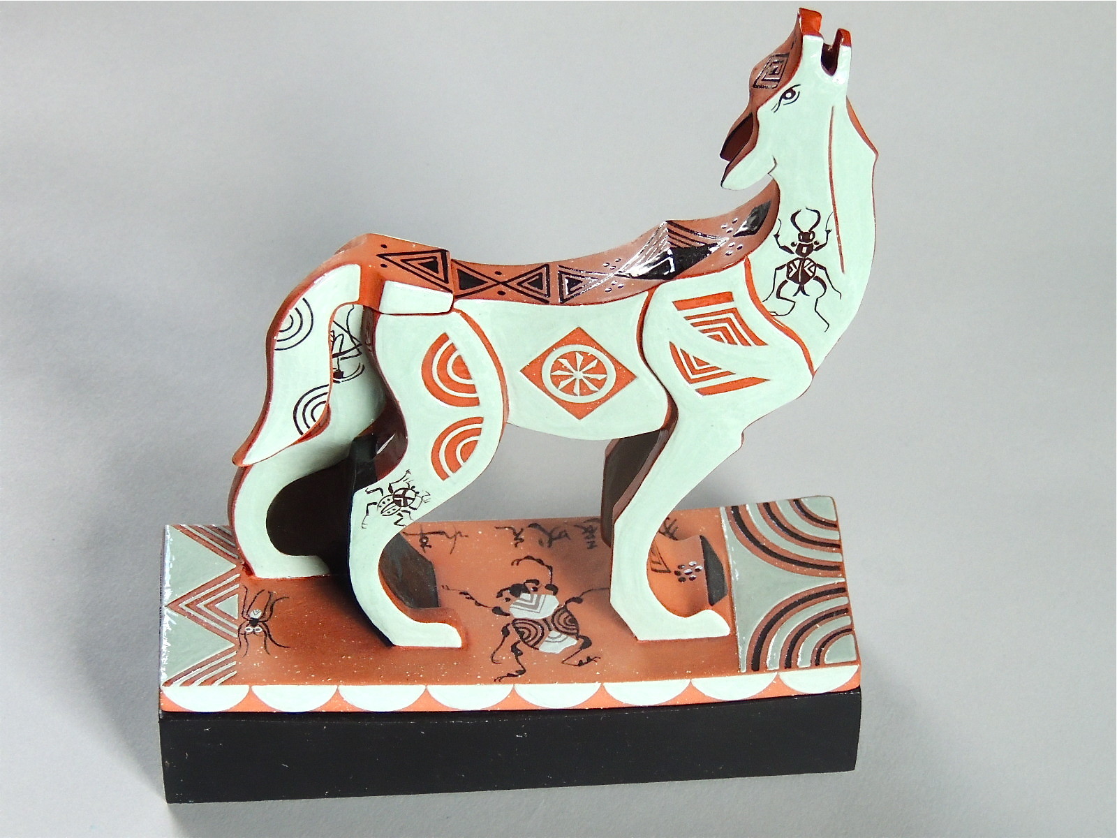 Mariko Swisher contemporary ceramist, figurative, sculpted wolf teapot ...